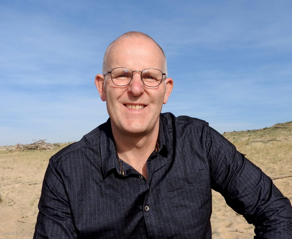 Interview : Frédéric Fournier, fondateur de Volets Roulants 64 40 ...